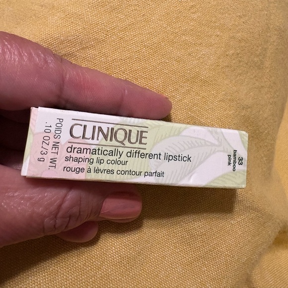 Clinique | Makeup | New Clinique Dramatically Different Lipstick ...